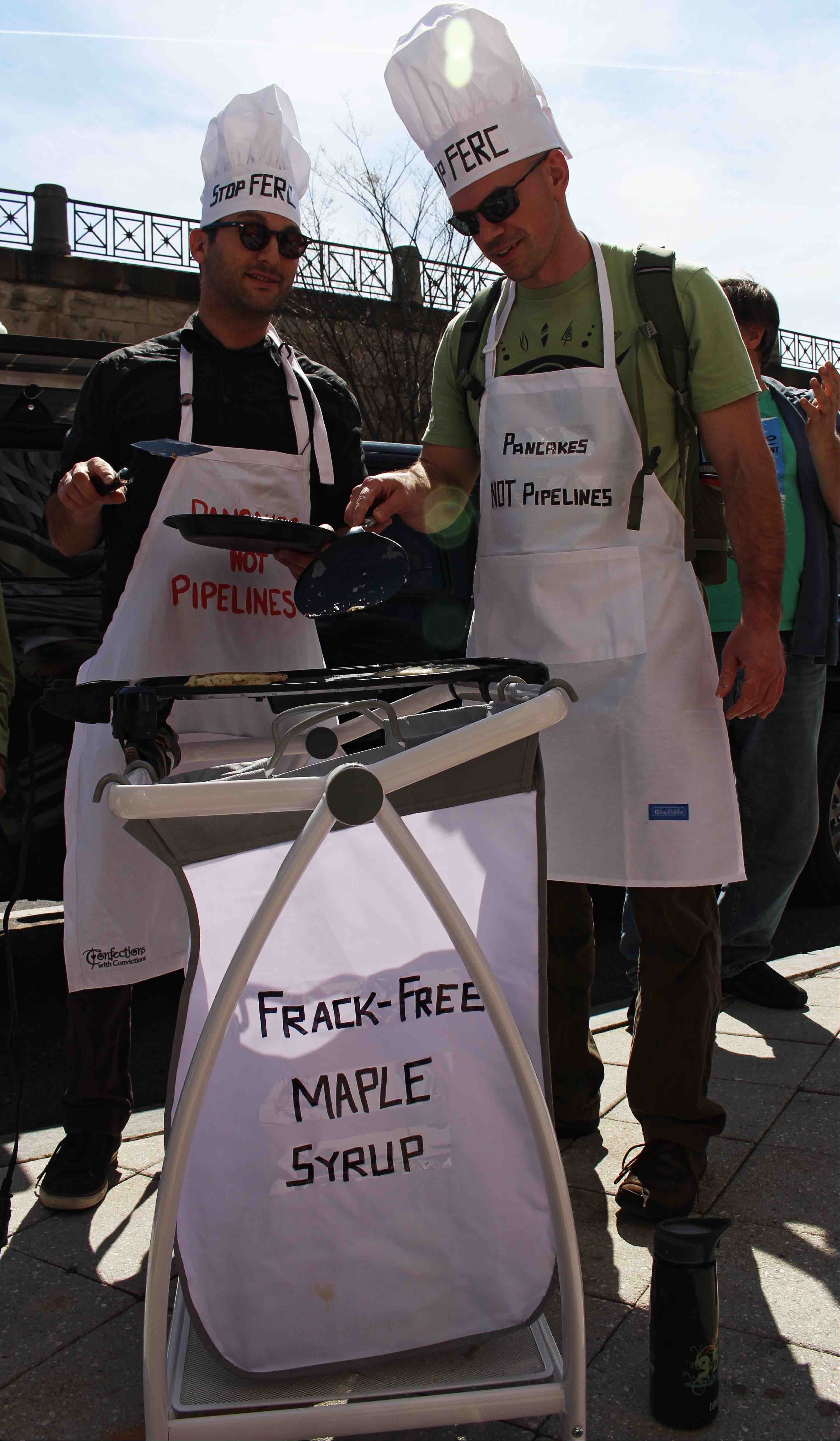 Filmmaker Josh Fox and six others arrested at pancake-cooking action at ...